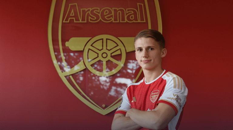 Arsenal announce another new deal for young midfielder