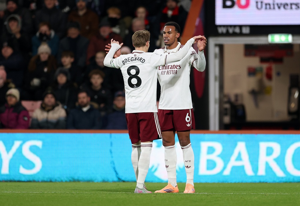 Arsenal set new English record with Bournemouth win