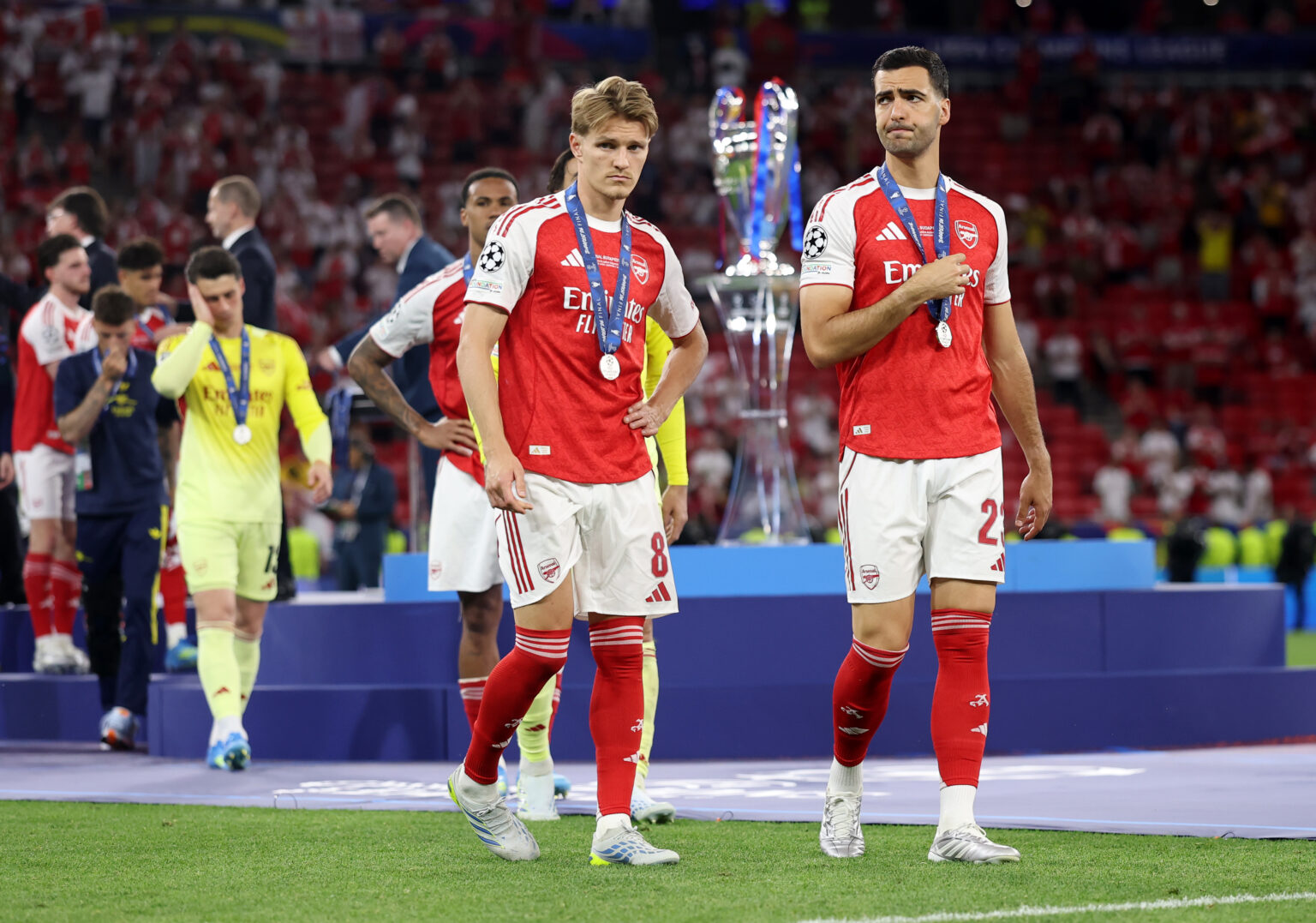 Arsenal captain sends message after PSG penalty defeat