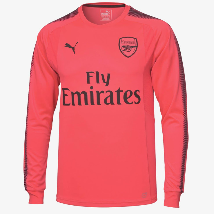 Arsenal release goalkeeper kits and camo gear