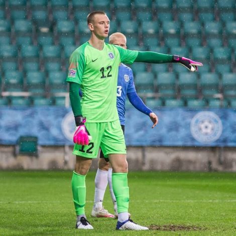 Arsenal's Hein keeps 1st competitive clean sheet for Estonia
