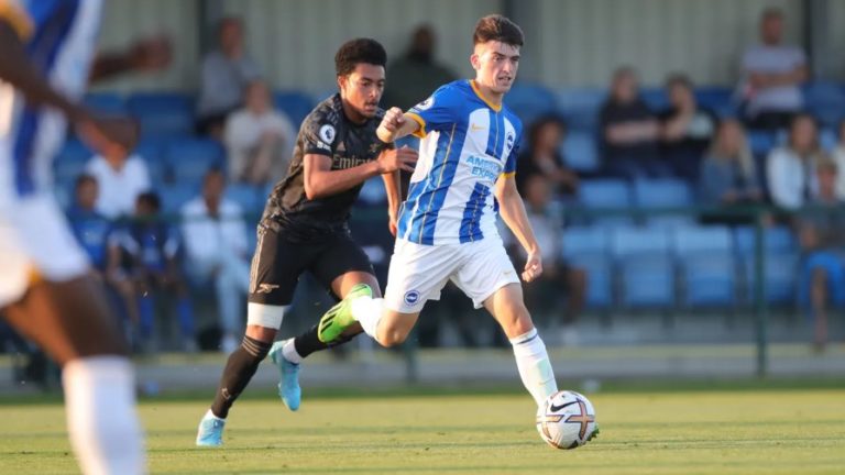 Arsenal in late talks to sell Miguel Azeez in changing youth strategy