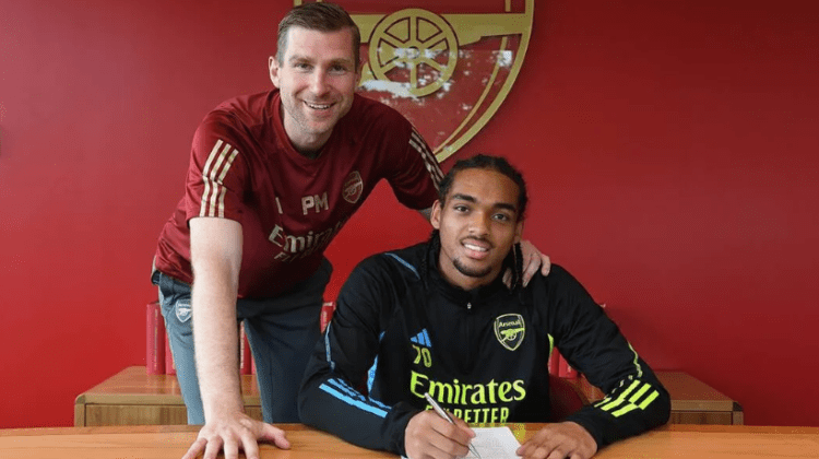 Another Arsenal youngster confirms new long-term contract