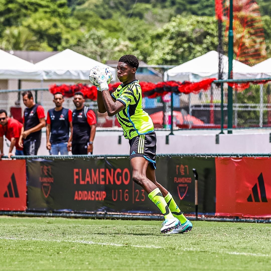 Arsenal offer deal to England youth international